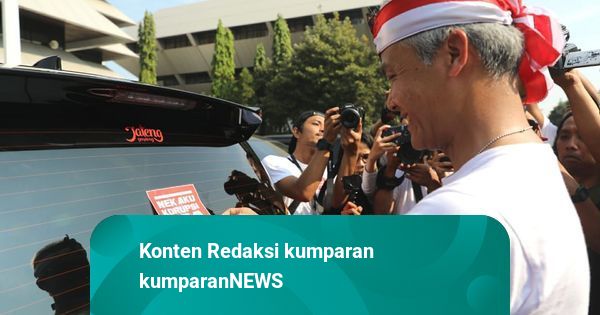 Ganjar Tempel Stiker Mobil Dinas Pemprov Ganjar Tempel Stiker Mobil Dinas Pemprov